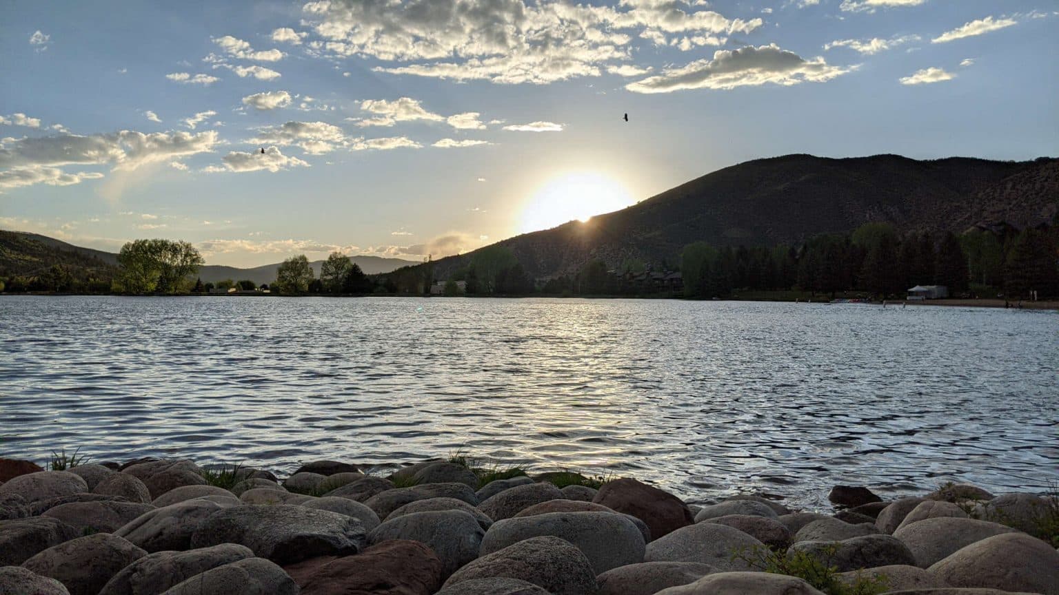 Avon kicks off planning for future of Nottingham Lake and park ...