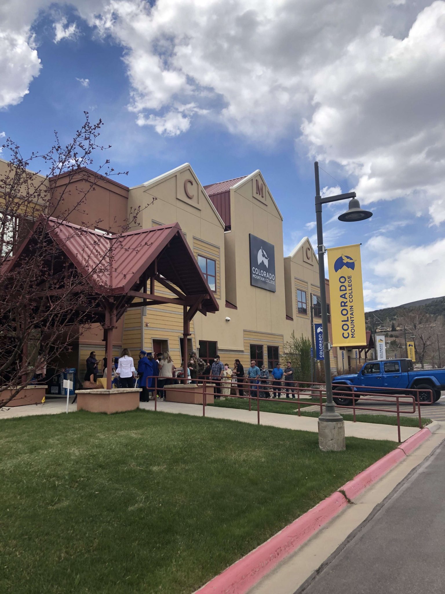 Colorado Mountain College students graduate against all odds ...