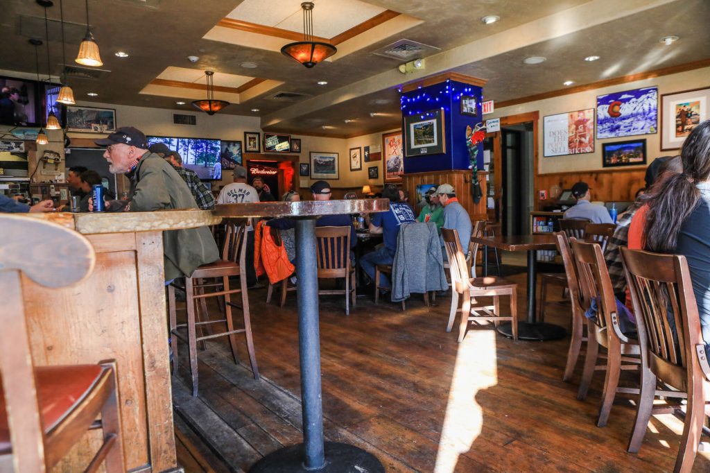 Woody's bar and grill store