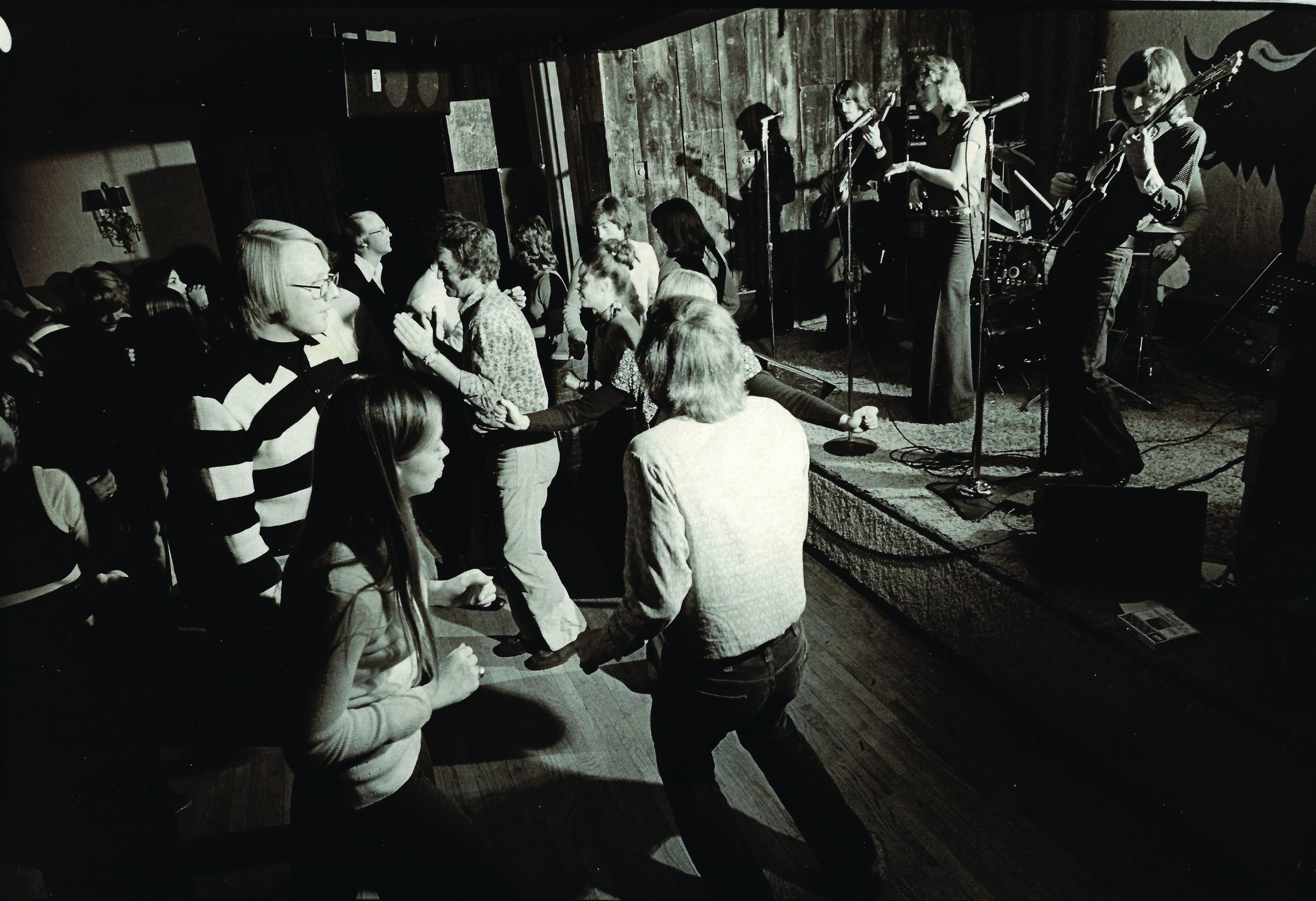 Ski town, get down: In Vail’s early days, the local watering holes were ...