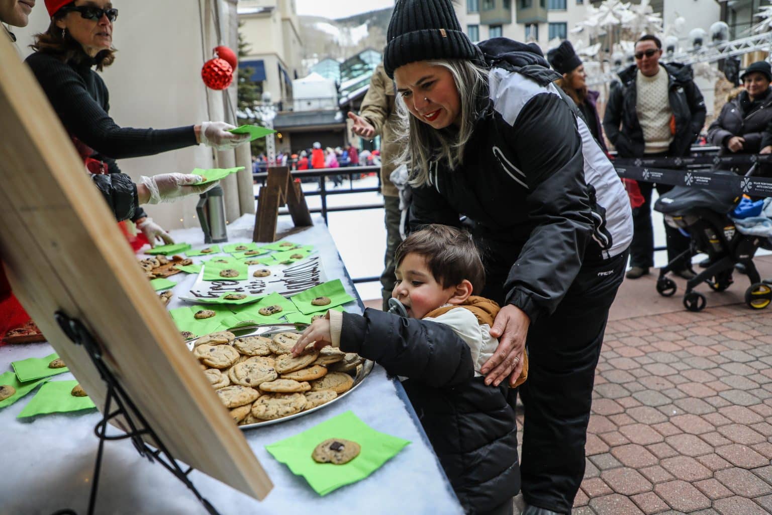 PHOTOS: World’s Best Chocolate Chip Cookie Competition at Beaver Creek ...