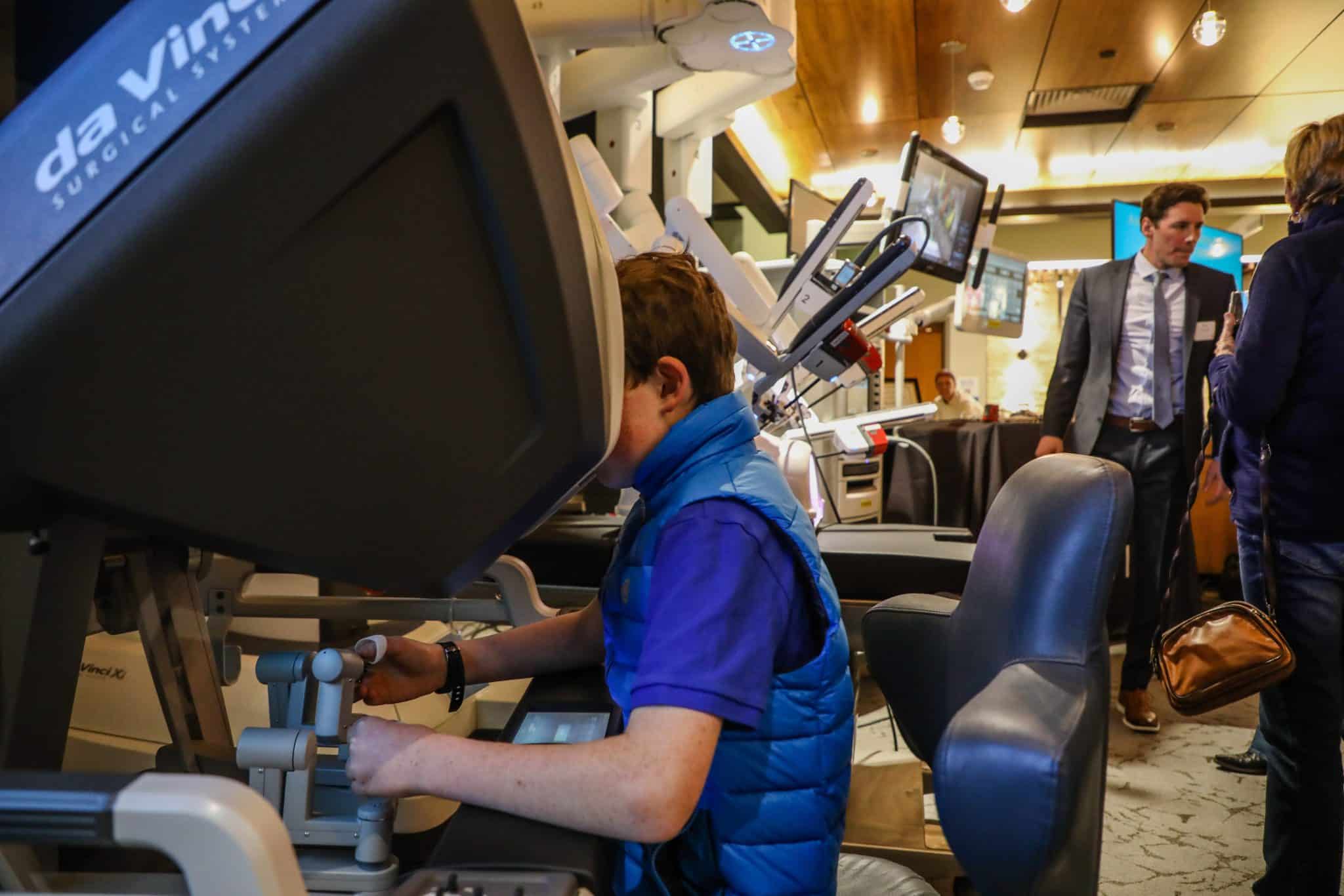 Vail Health celebrates two years of robotic surgery with da Vinci ...