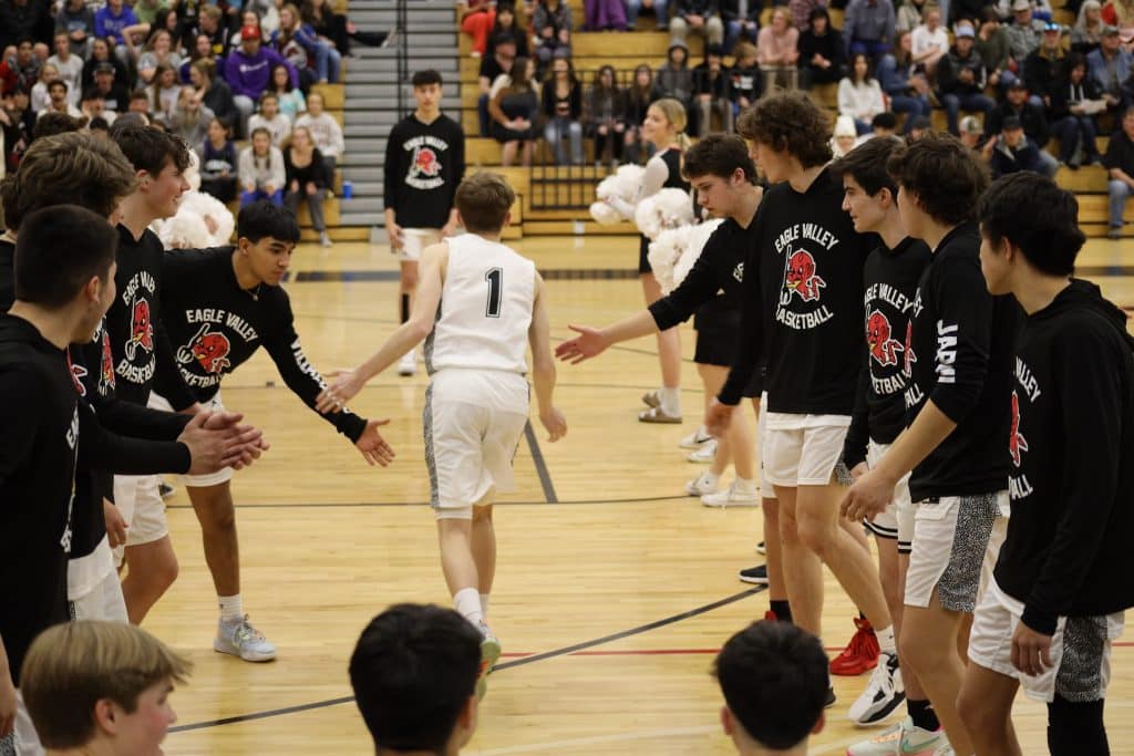 Eagle Valley boys win third straight with 67-57 victory at Grand ...