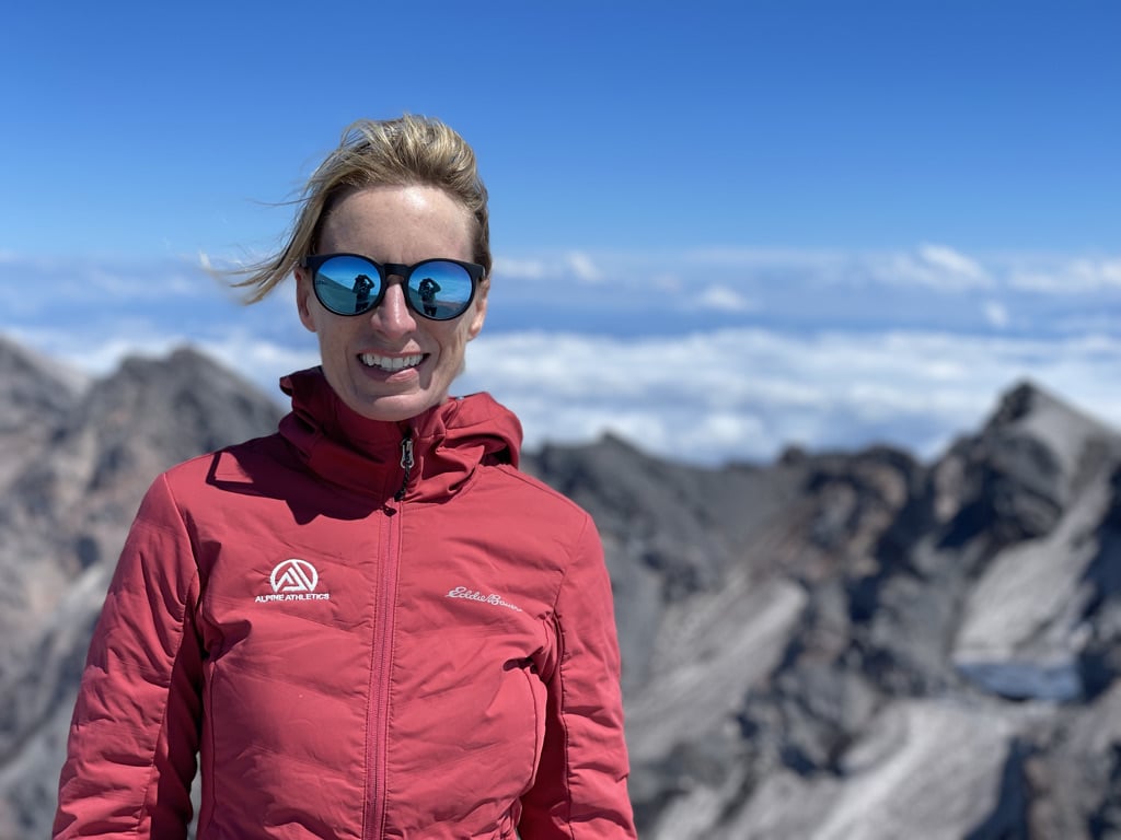 Mountaineer Lisa Thompson visits The Bookworm to talk about new book ...