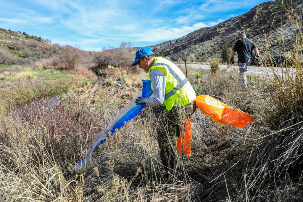 2021 highway cleanup nets 10 tons more than 5-year average | VailDaily.com