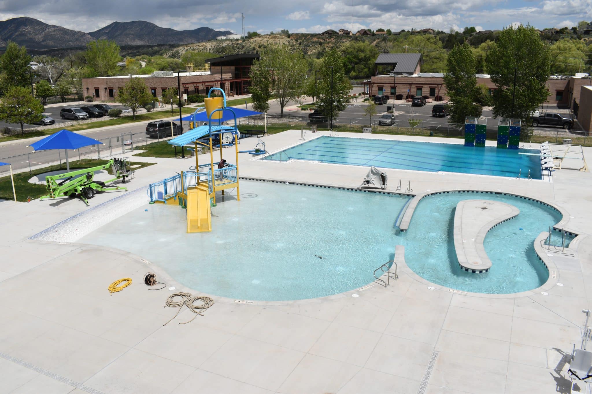 Rifle pool closes following suspected lightning strike | VailDaily.com