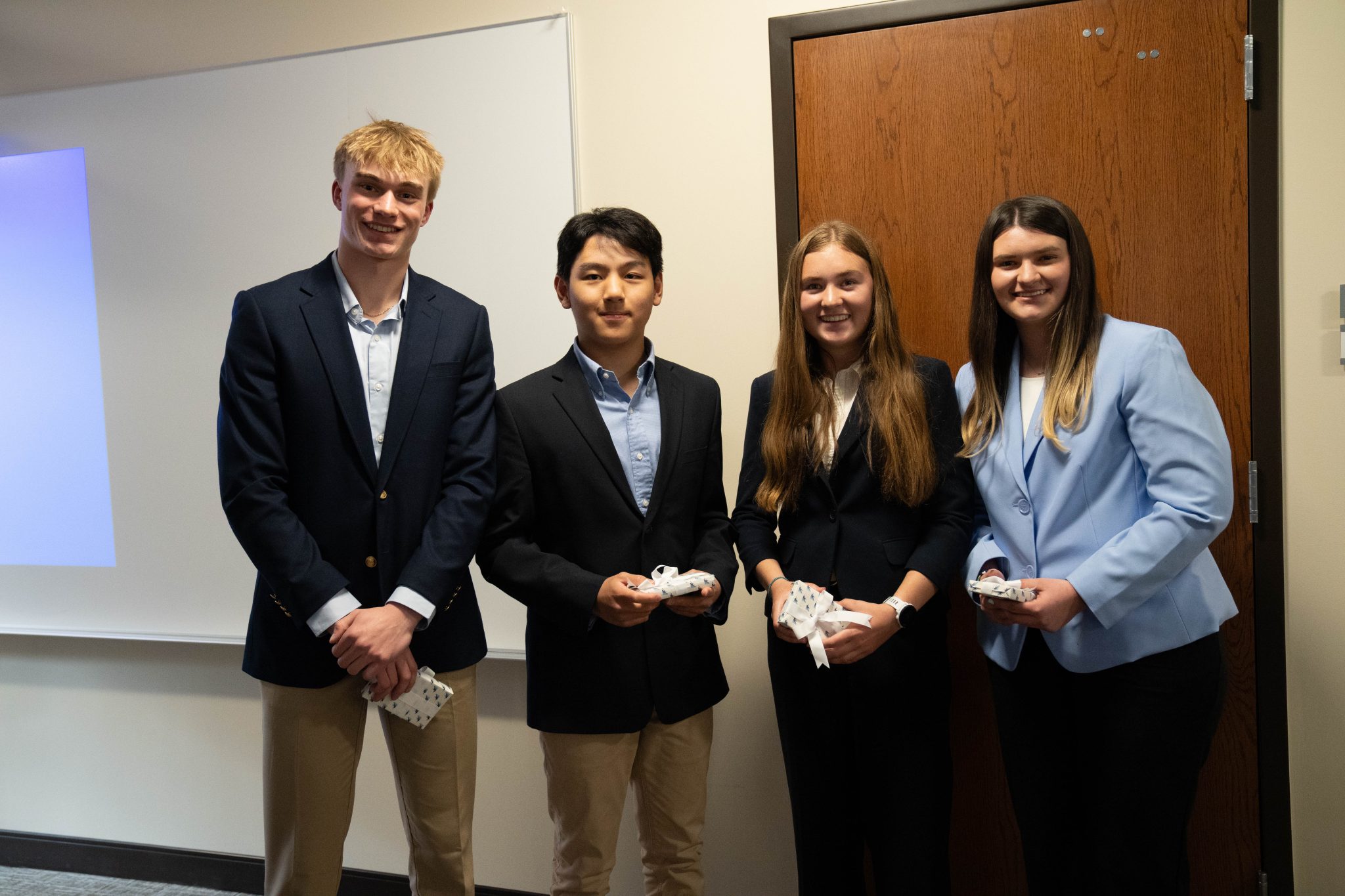 How Steadman Philippon Research Institute’s science club is inspiring the next generation of ...