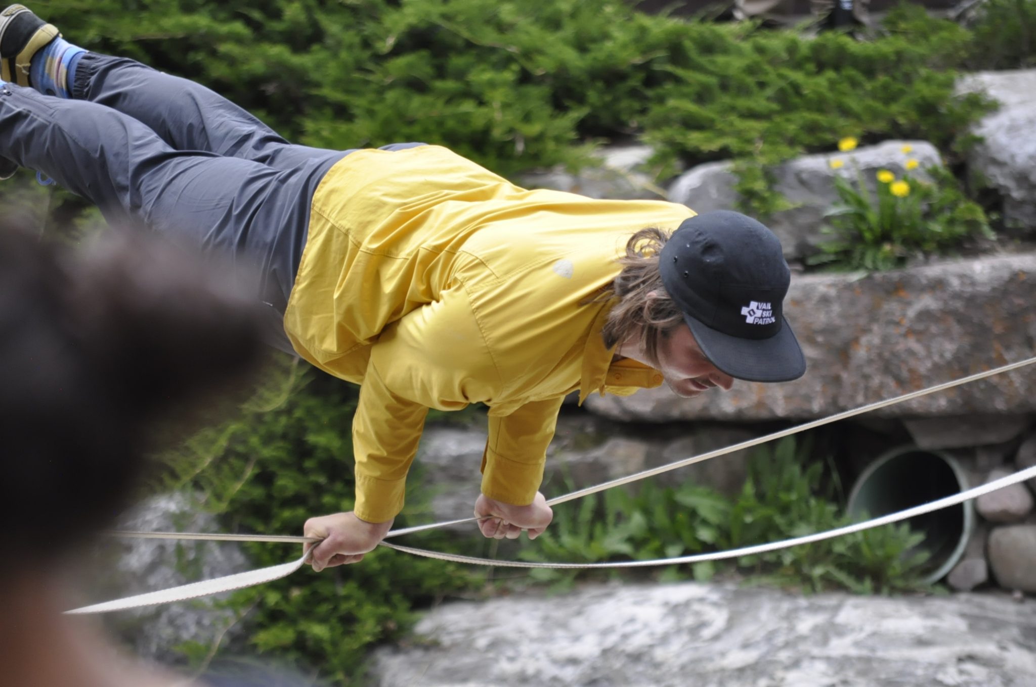 Slackline snippets, jolly jugglers and climbing kids: photos from day 2 ...