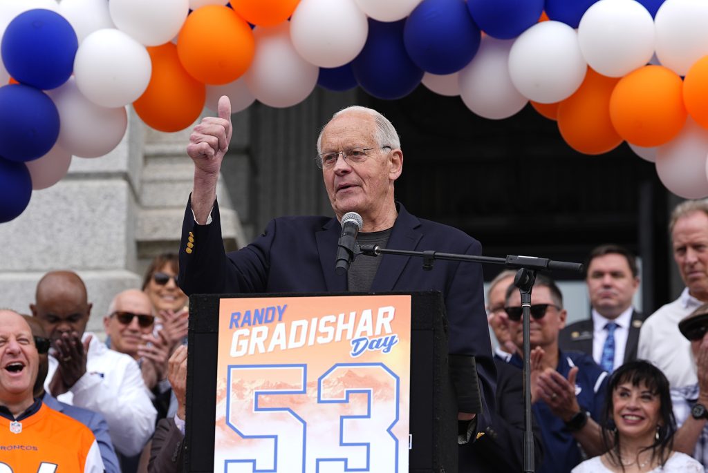 With Randy Gradishar’s induction at age 72, the ‘Orange Crush’ finally ...