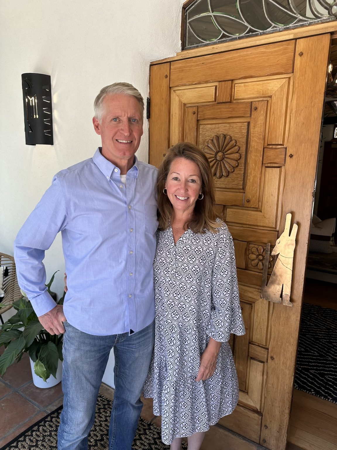 Minturn hotel that dates back to the 1890s reopens to the public ...
