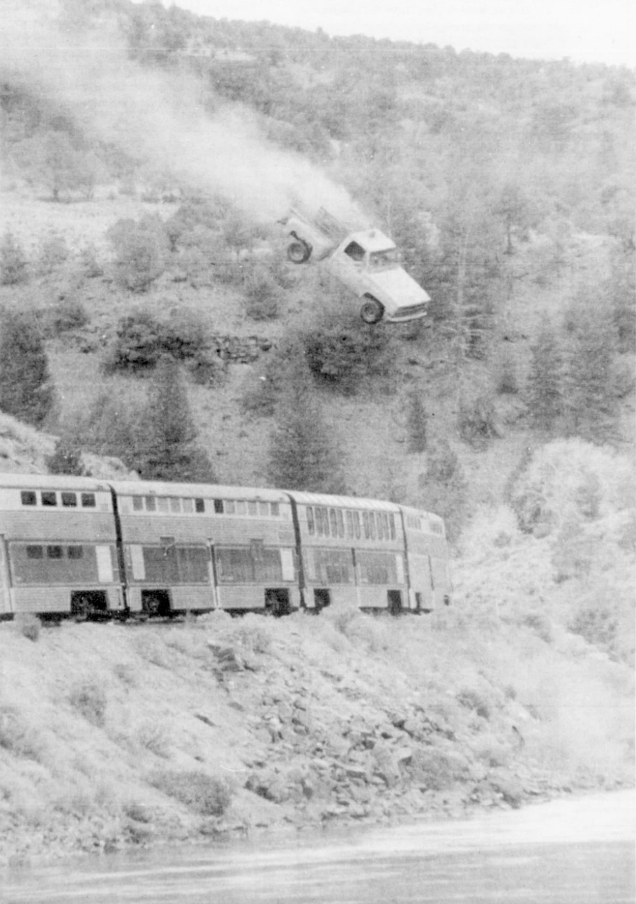 Time Machine: 30 years ago, alleged hitman dies of heart attack during ...