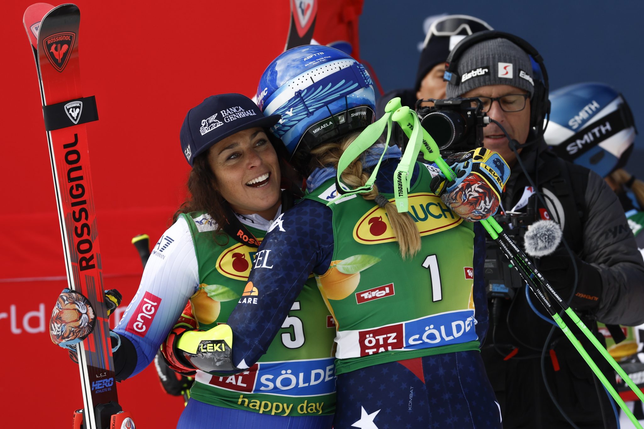 Mikaela Shiffrin gives up first run lead, misses podium in Soelden ...