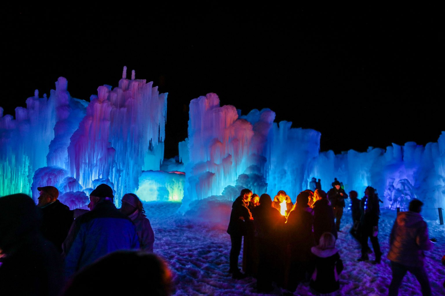 Magic of Ice Castles in Eagle will warm hearts of all ages this winter ...