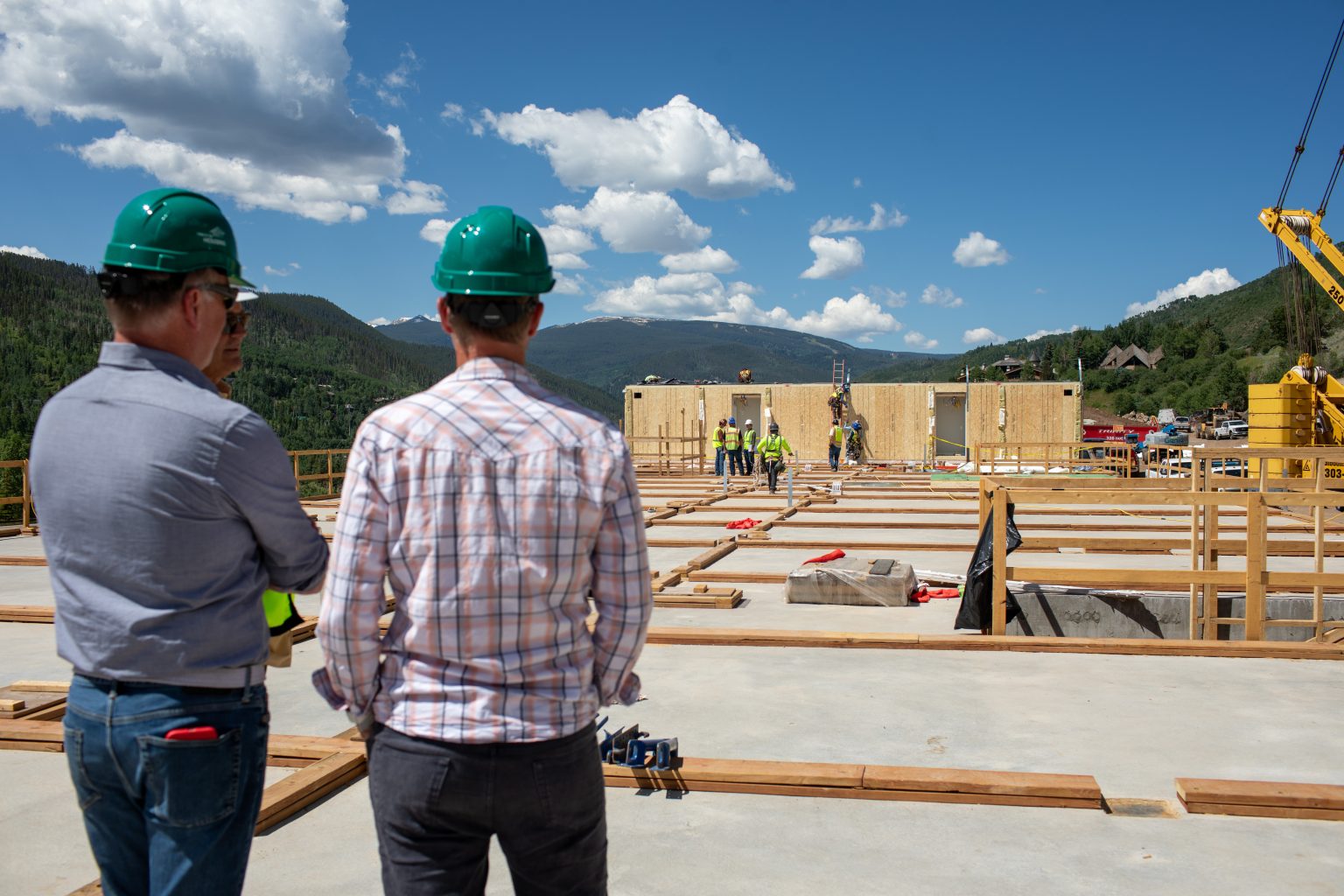First modulars fit into place at Vail’s Timber Ridge Village ...