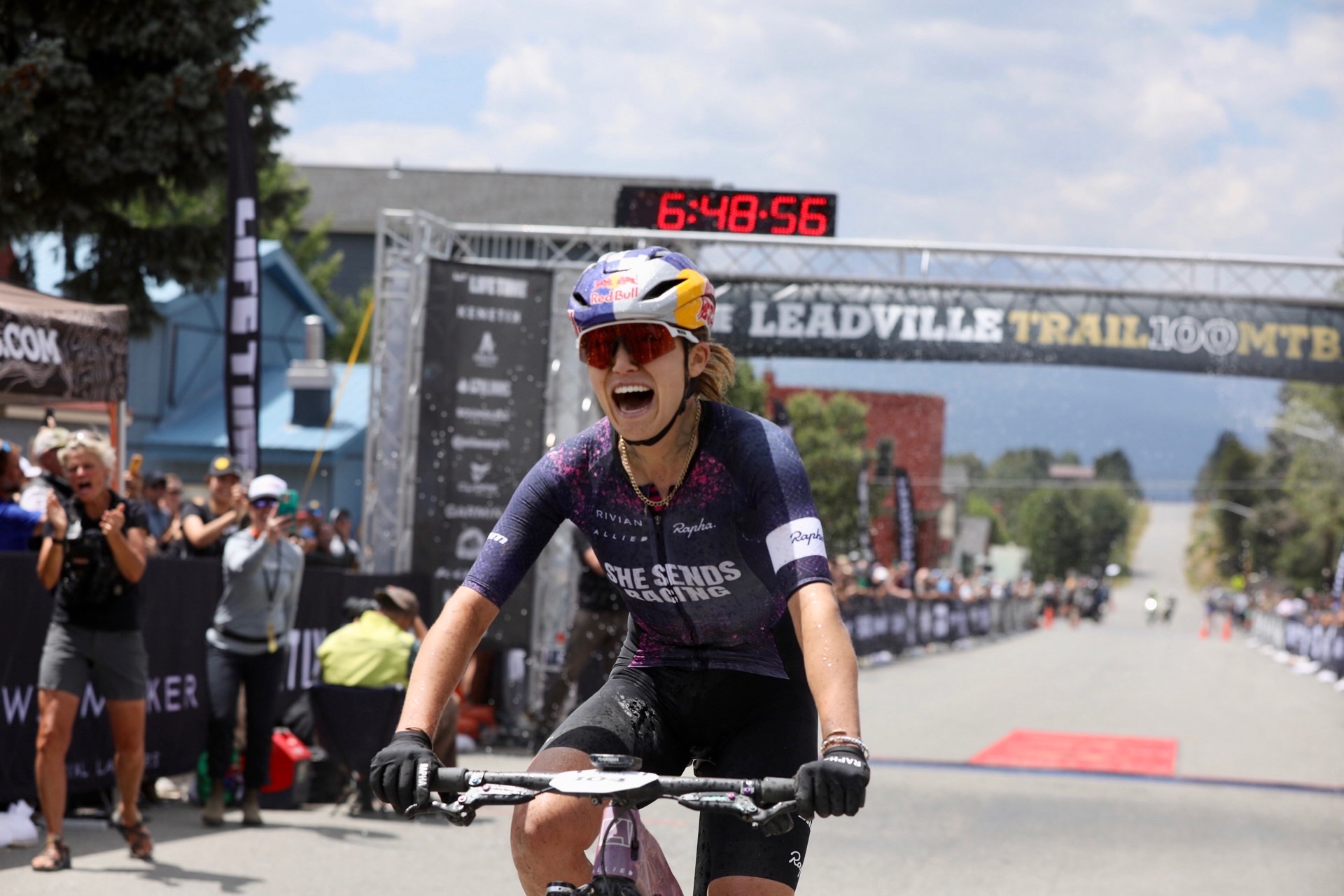 Kate Courtney obliterates 10-year-old Leadville Trail 100 MTB record ...