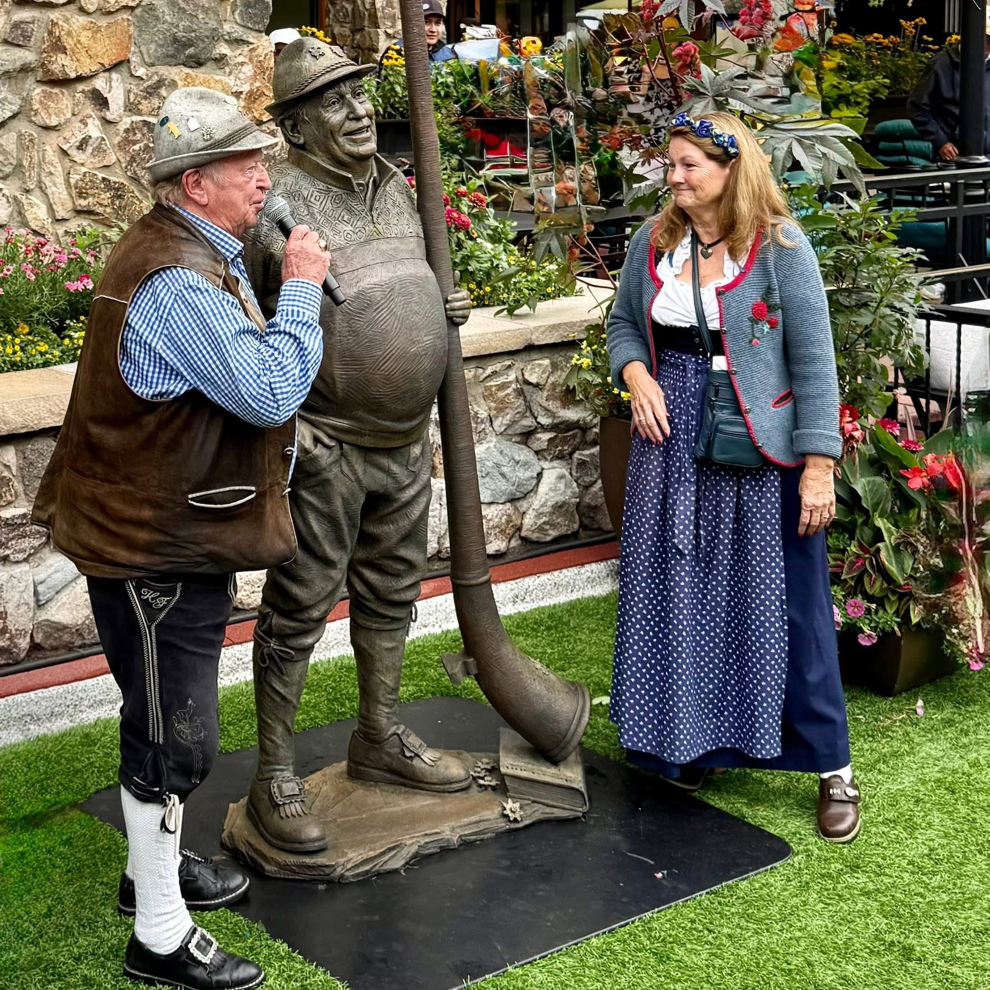 Helmut Fricker honored with a bronze statue in Beaver Creek | VailDaily.com