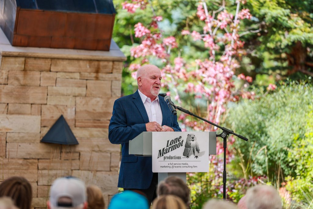 Vail community celebrates the life of John Dakin, the legendary PR ...