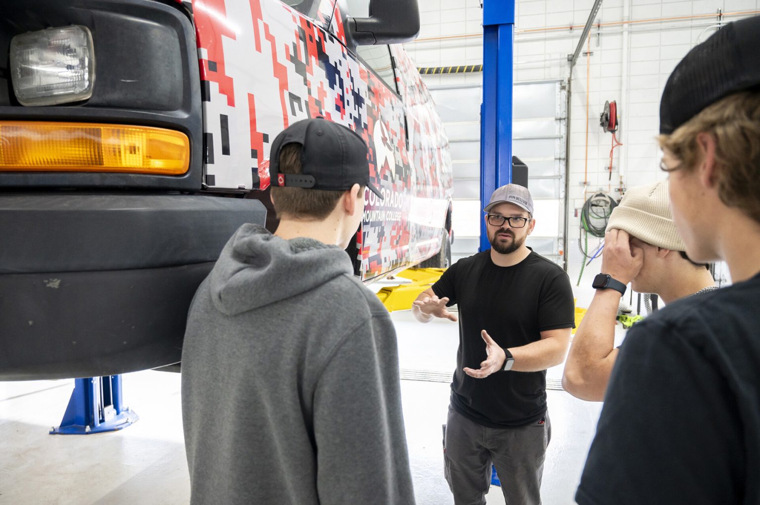 Colorado Mountain College to launch electric vehicle repair and ...