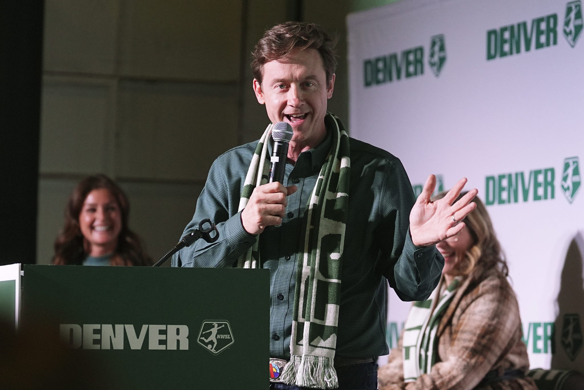 Free concerts at Gondola One, winter gear swap, last rounds at Vail ...