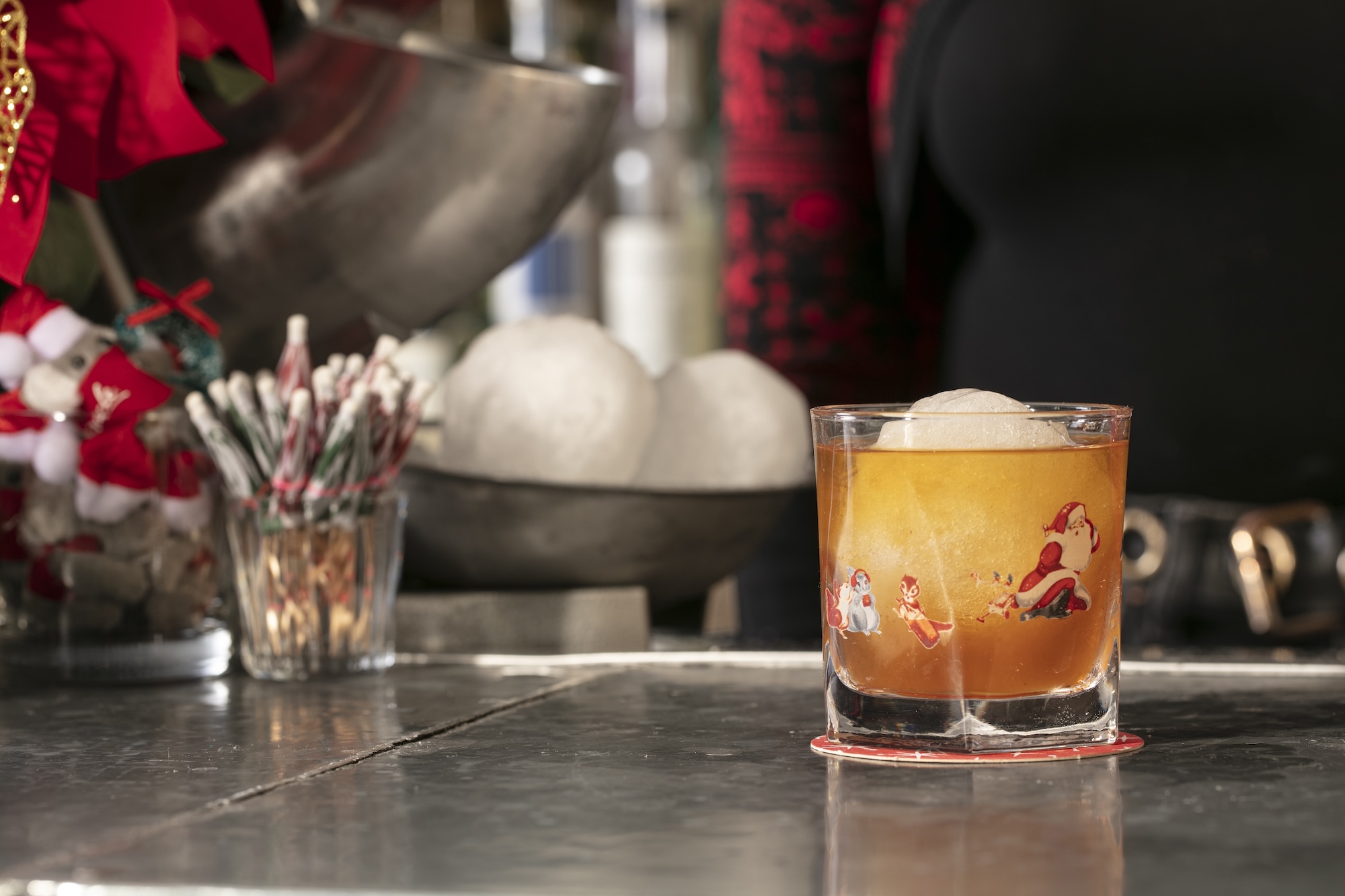 Miracle pop-up bar opening at Lookout Bar at the Westin Riverfront this ...