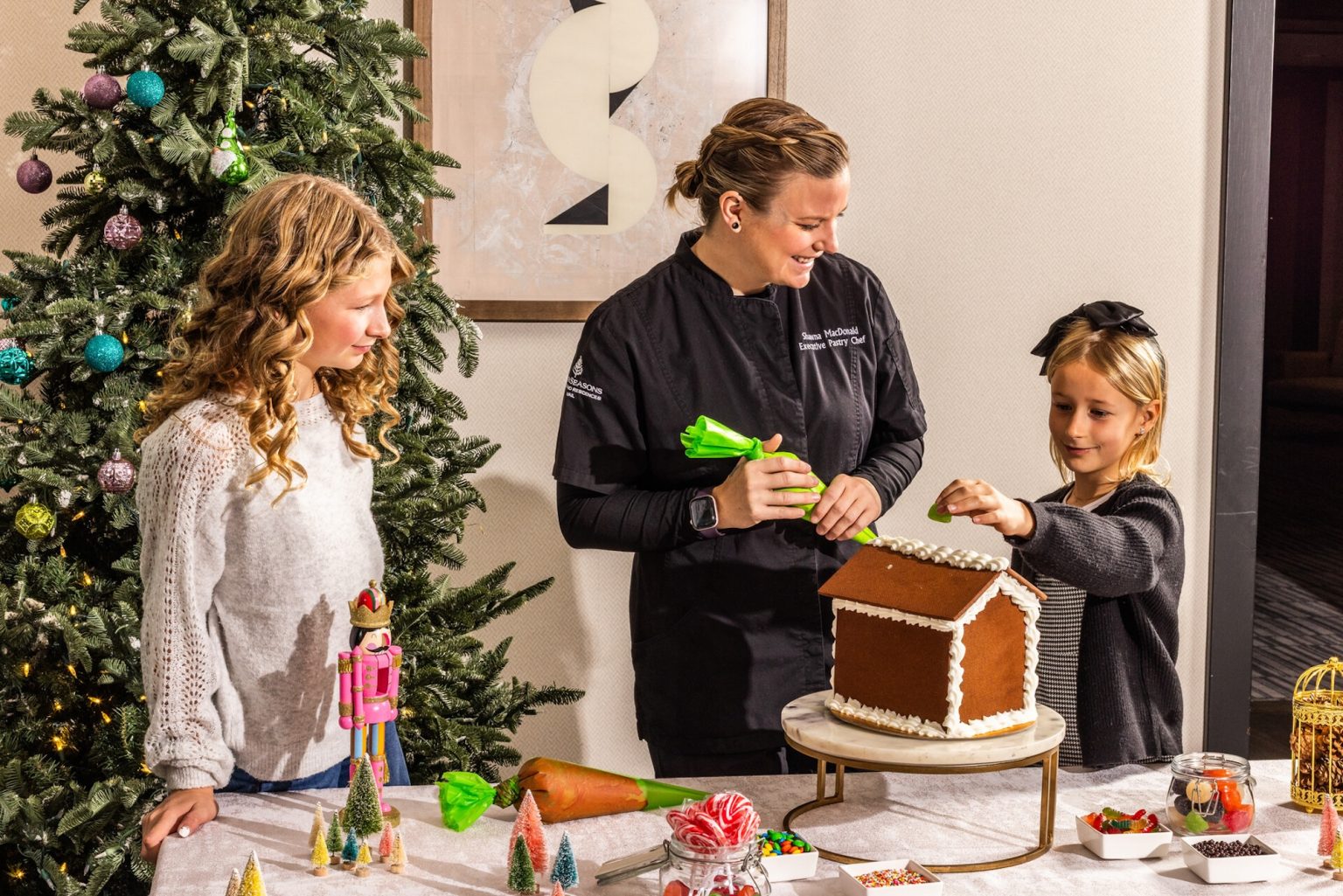Decorate your own gingerbread house with the help of a pro at the Four ...