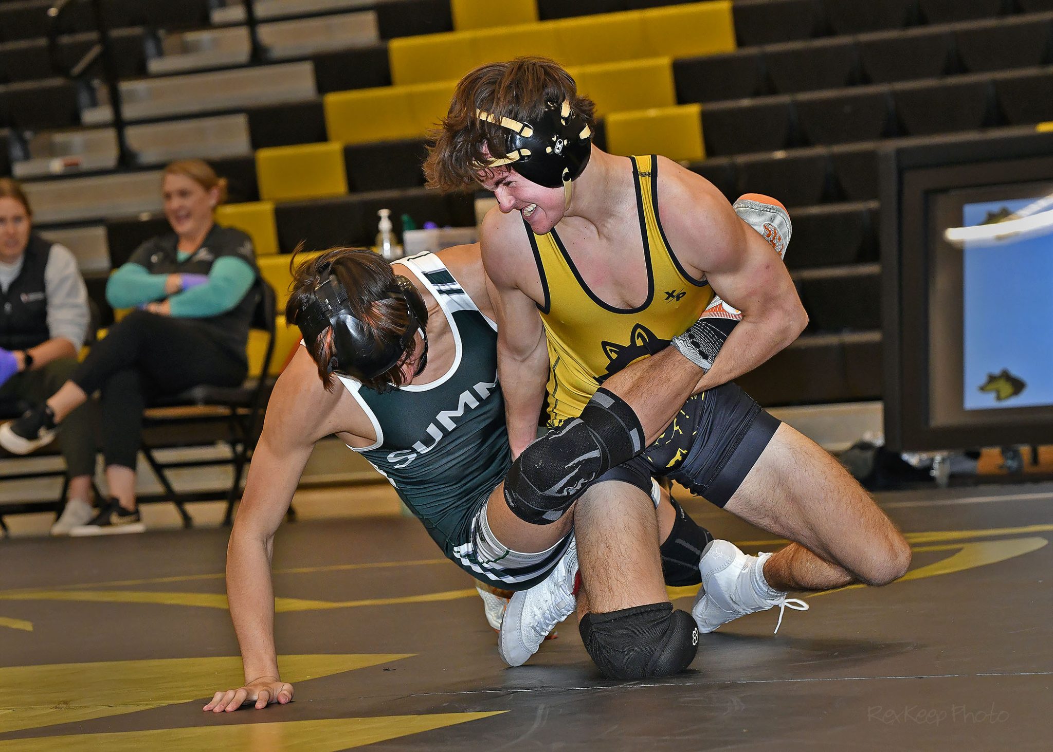 Prep notebook: Devils boys basketball team takes on No. 1 team in the ...