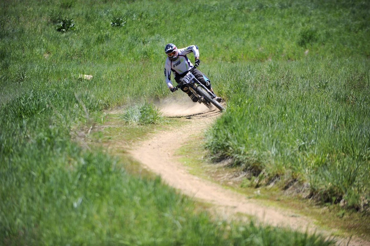 Steamboat Springs Enduro-X mountain bike race draws a crowd ...