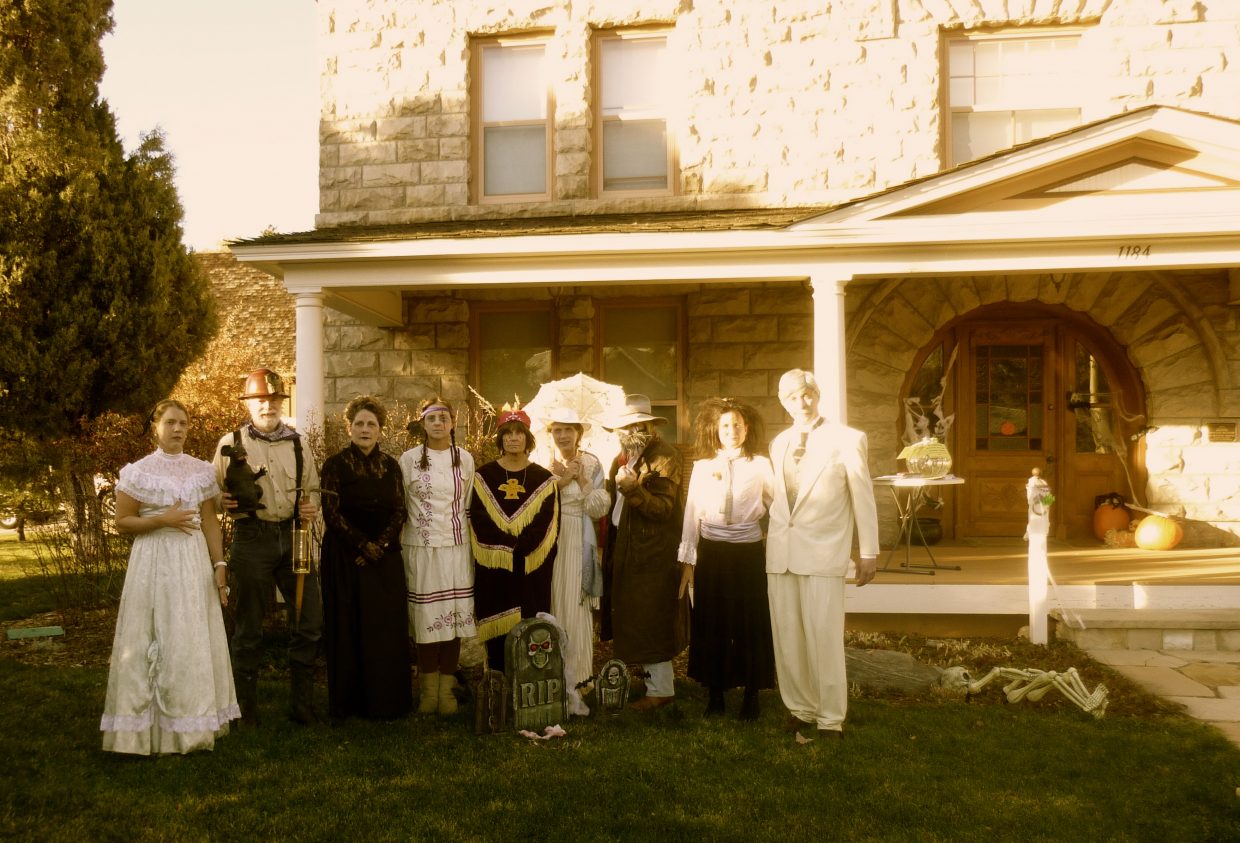 Tales from the Tread: Spooky storytelling at the Crawford mansion ...