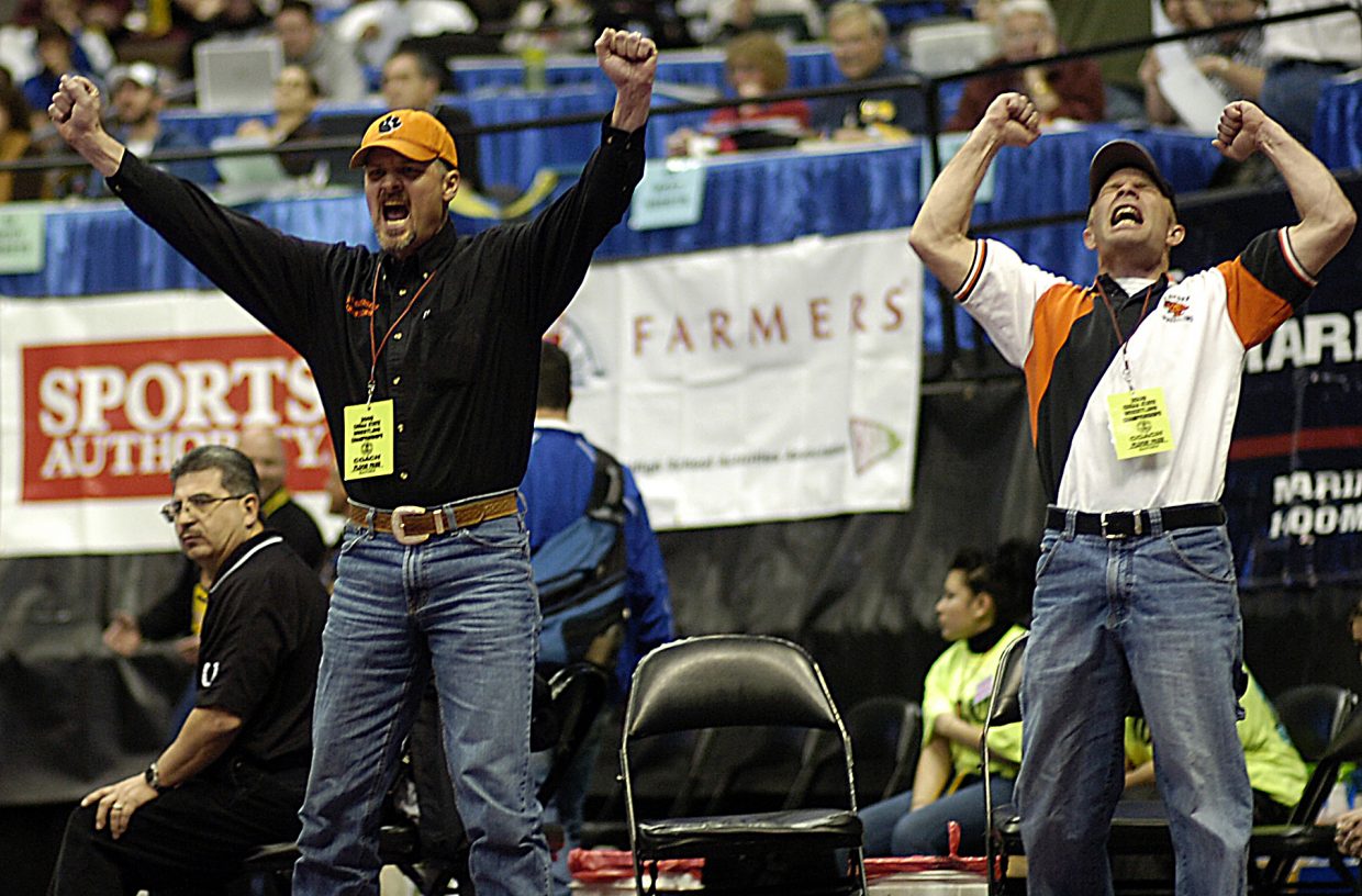 2 Tigers wrestlers try for state titles | SteamboatToday.com