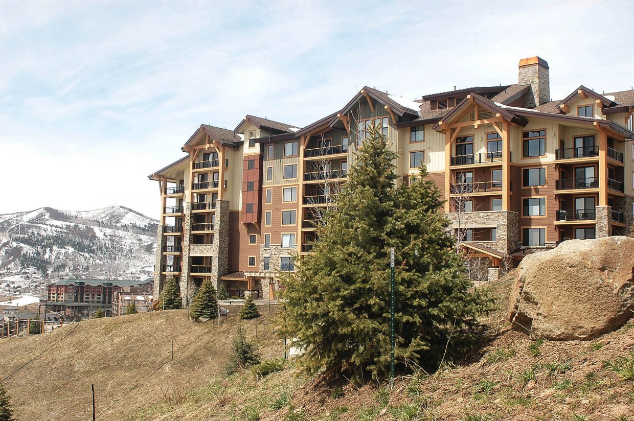 Edgemont goes to city of Steamboat Springs for approval of four-unit ...