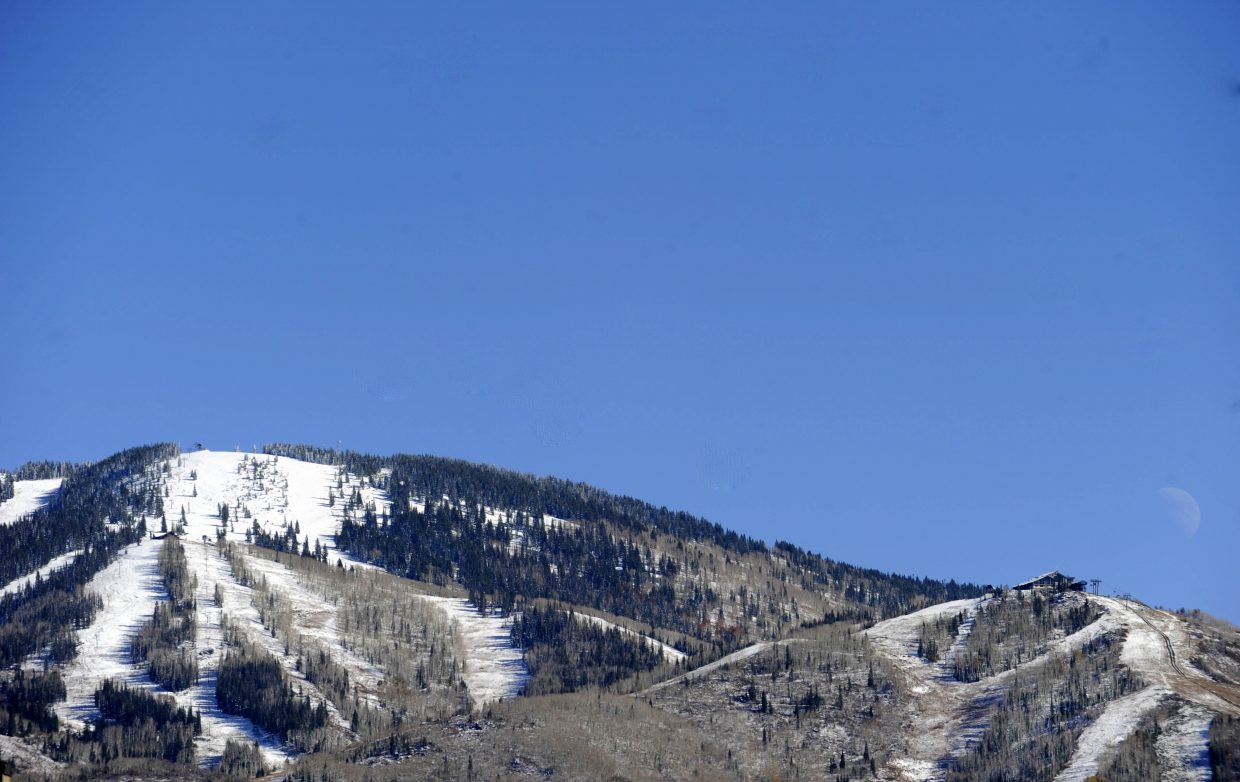 Steamboat Resort holds off on making snow, aims for Nov. 1 start ...
