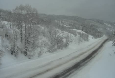 Rabbit Ears Pass reopens after morning closure due to multiple crashes ...