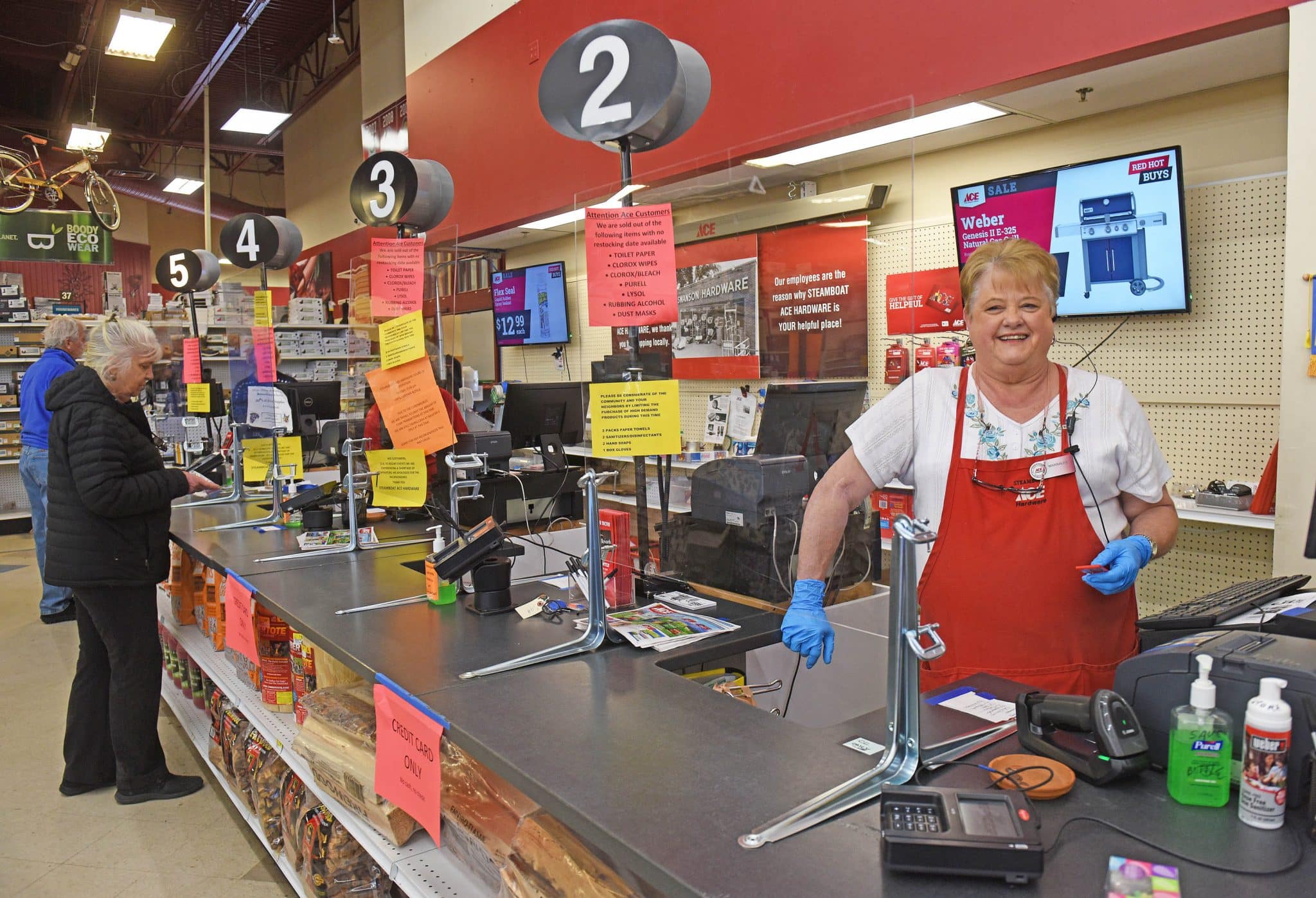 Retail operators, grocery stores look for ways to limit employees ...