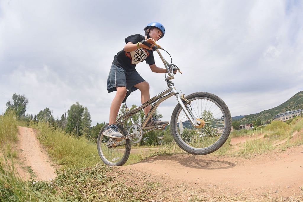 Local groups pair up to offer South Routt Bicycle Tuneup event ...