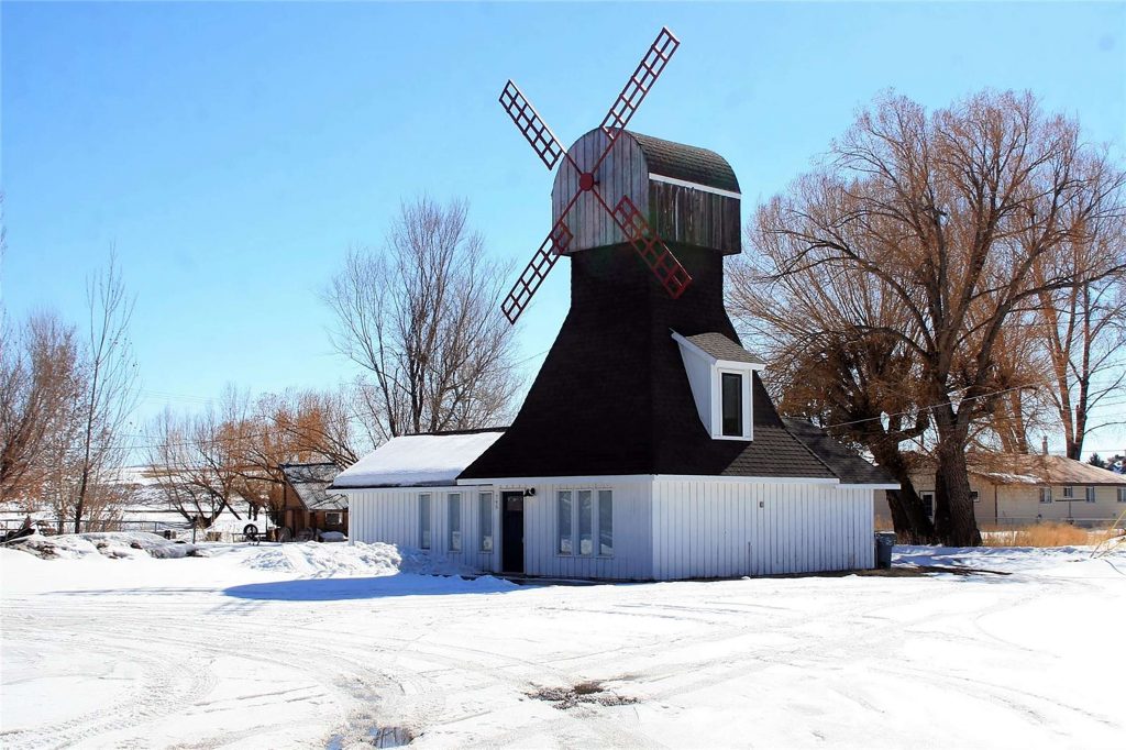 Iconic Hayden windmill goes on market | SteamboatToday.com