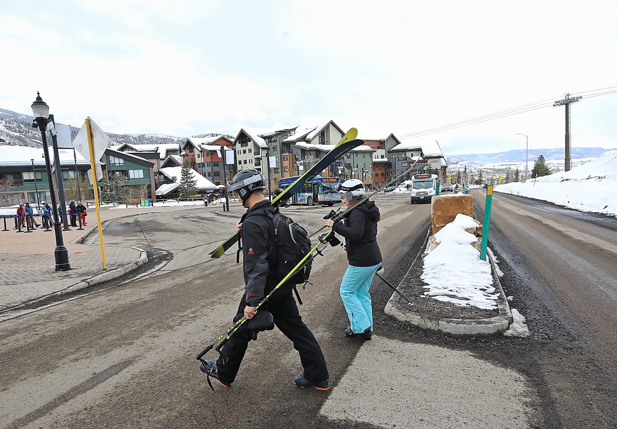 Steamboat Resort pitches new gondola between Meadows Lot, base area in ...