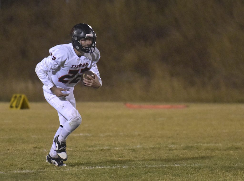 Hayden football closes season with 40-point win over Soroco ...