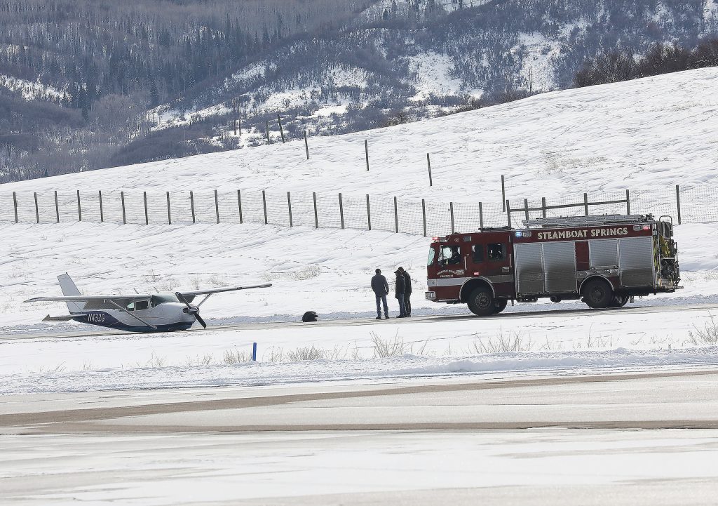Plane lands safely in Steamboat after landing gear malfunction ... Plane lands safely in Steamboat after landing gear malfunction ...