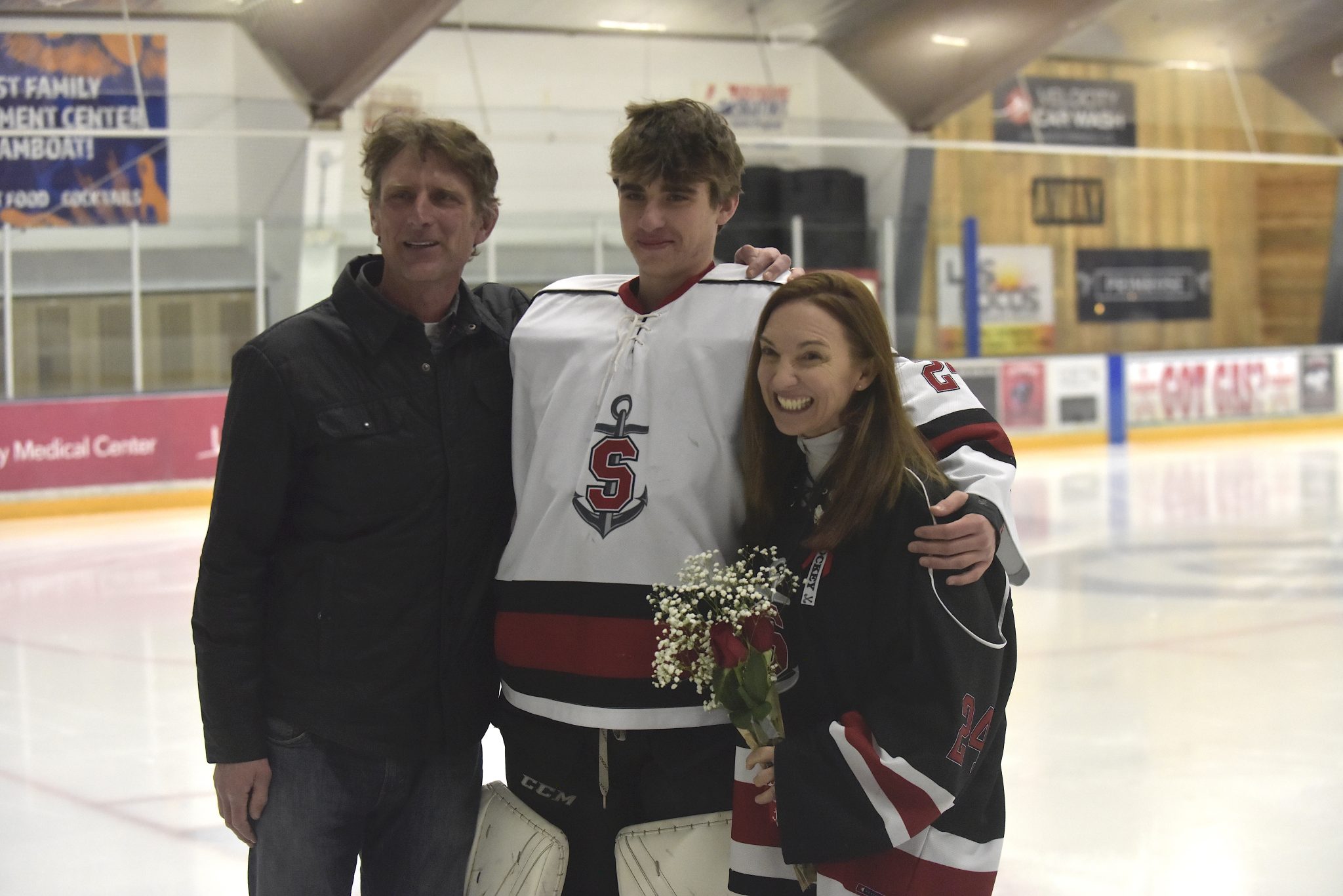 Tending his dream: Local hockey player signs with U.S. Premier Hockey ...