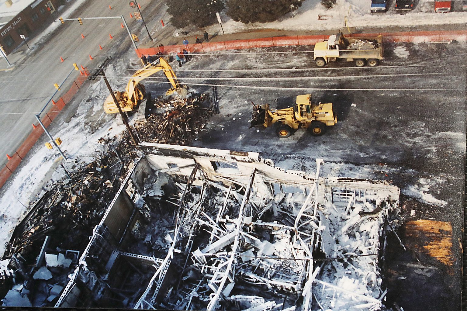 First responders’ memories continue to burn 30 years after Good News ...