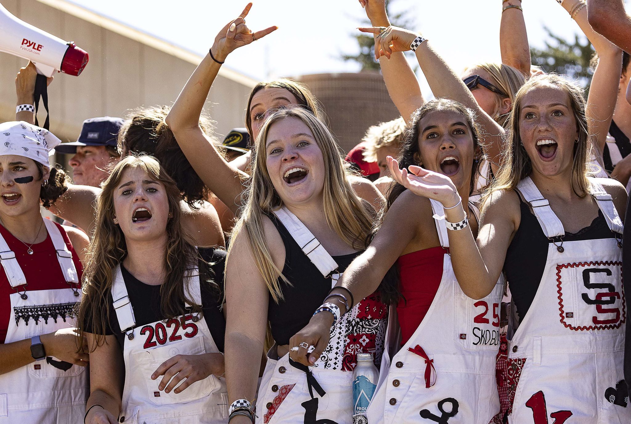 Photos: Homecoming traditions step into spotlight at annual parade ...