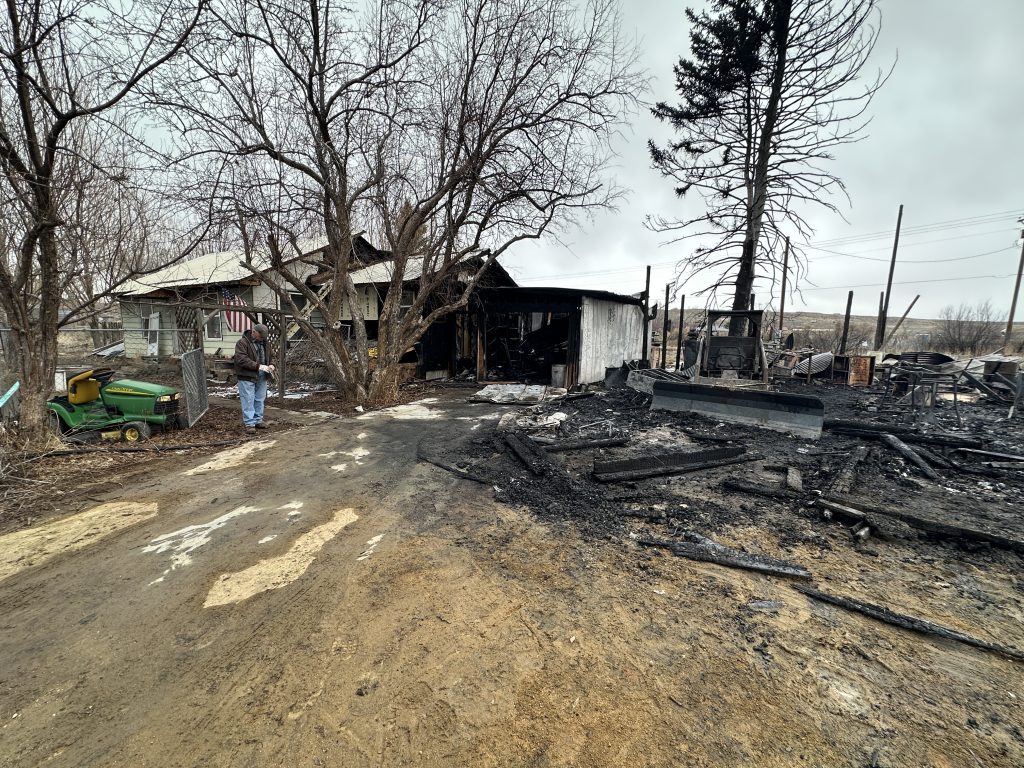 Overnight fire devastates Yampa Avenue home in Craig | SteamboatToday.com