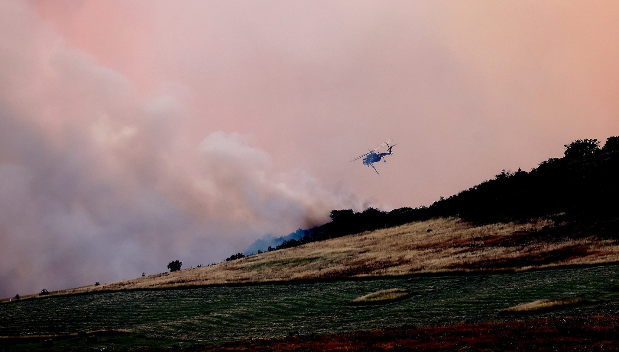 Monday update: Crosho Fire 8 percent contained; cool temperatures ...