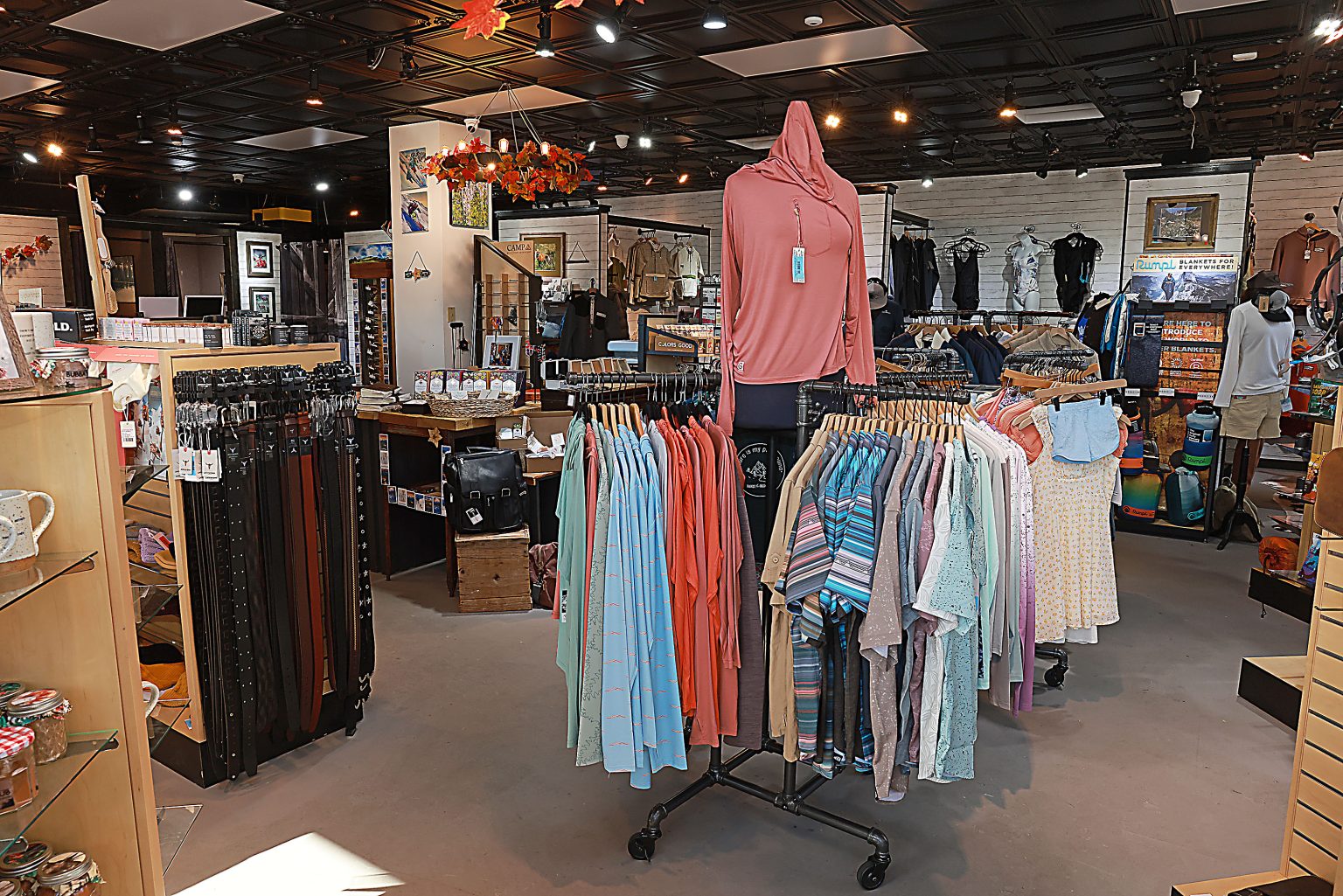 Mountain and Company moves to larger location, offers wider clothing ...