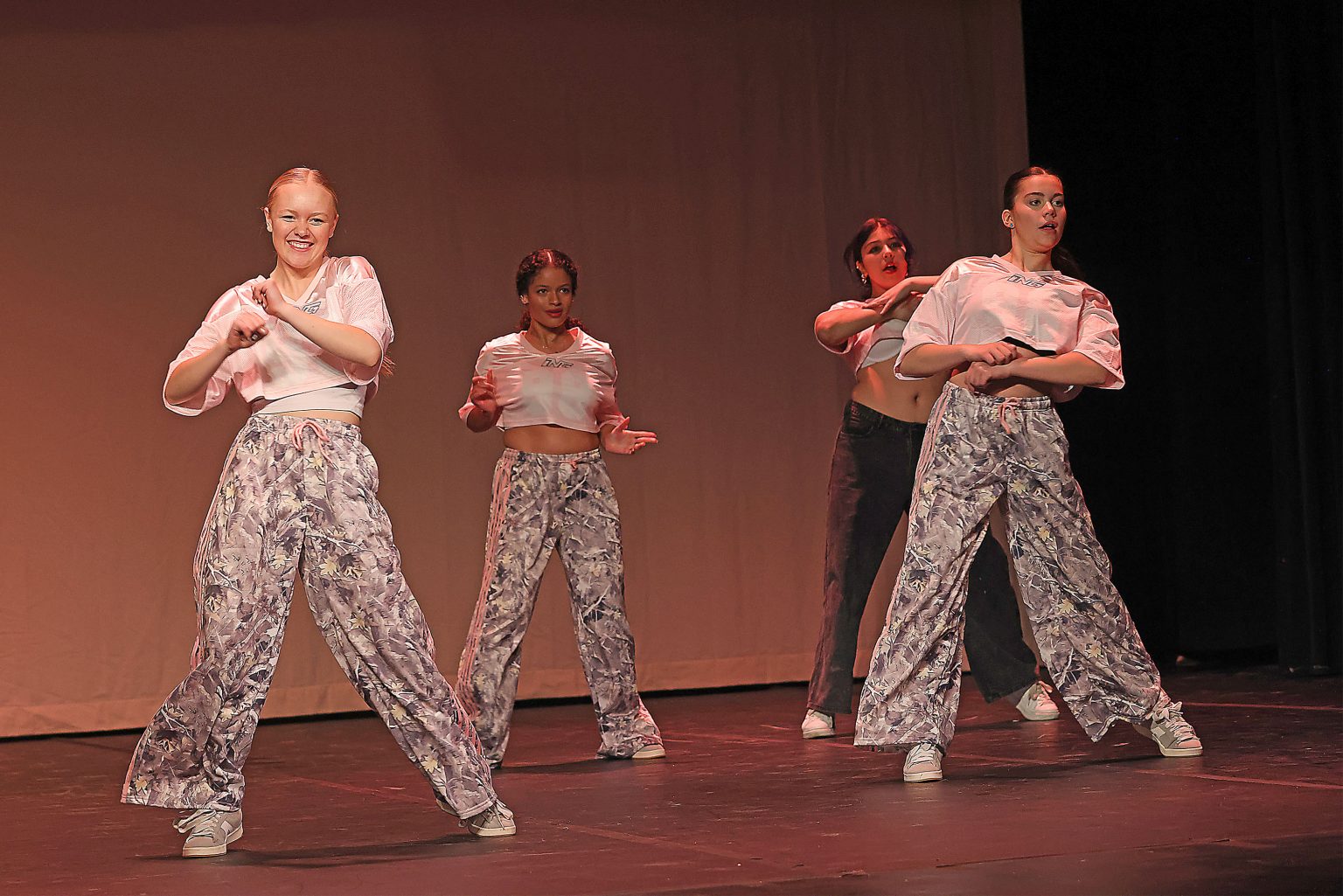 Dance Showcase creates community experience that high school students ...