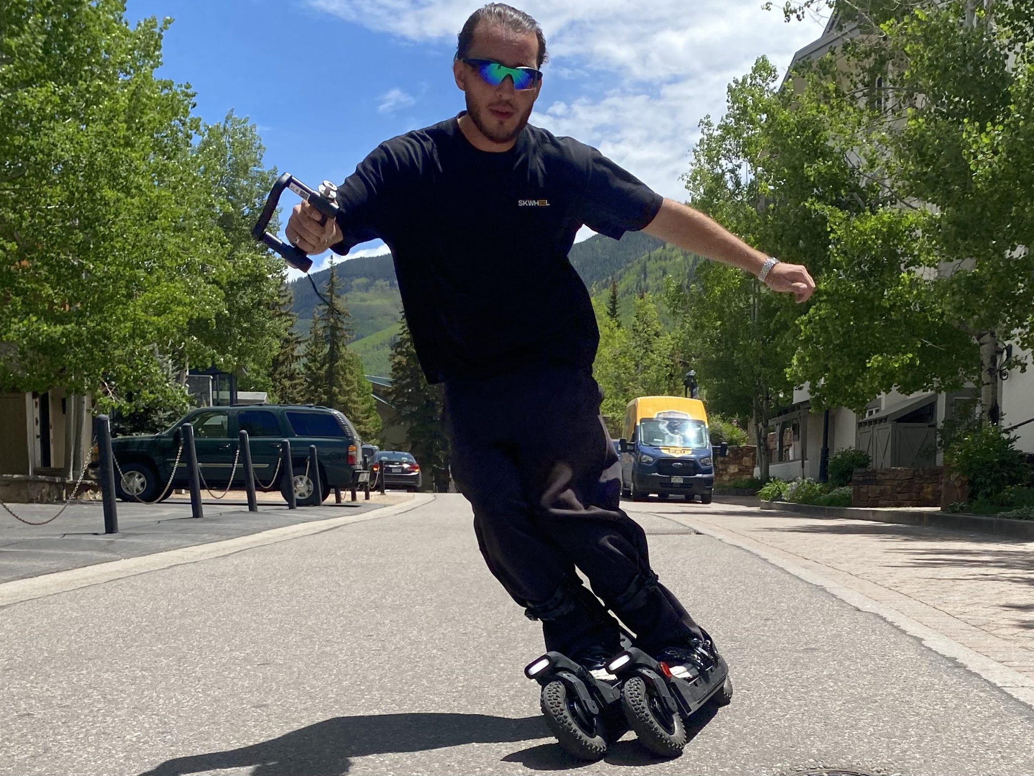 World’s first electric skis make US ski town debut at GoPro Mountain ...