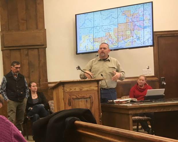 BLM discusses oil & gas leasing process with public | SkyHiNews.com