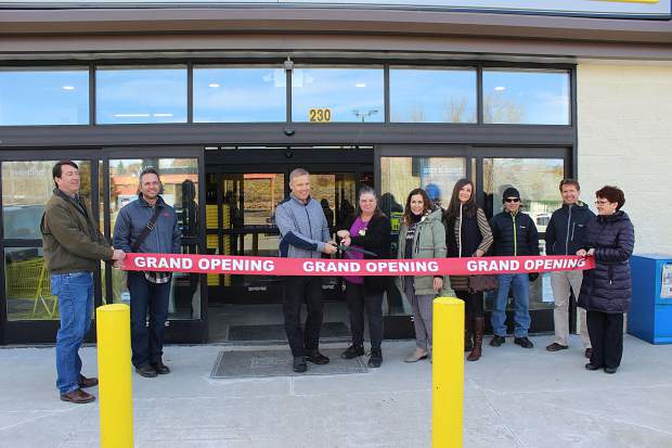 Ceremonial ribbon cut on Granby’s new Dollar General store | SkyHiNews.com