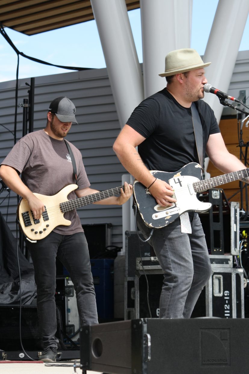PHOTO GALLERY: Country in the Park | SkyHiNews.com