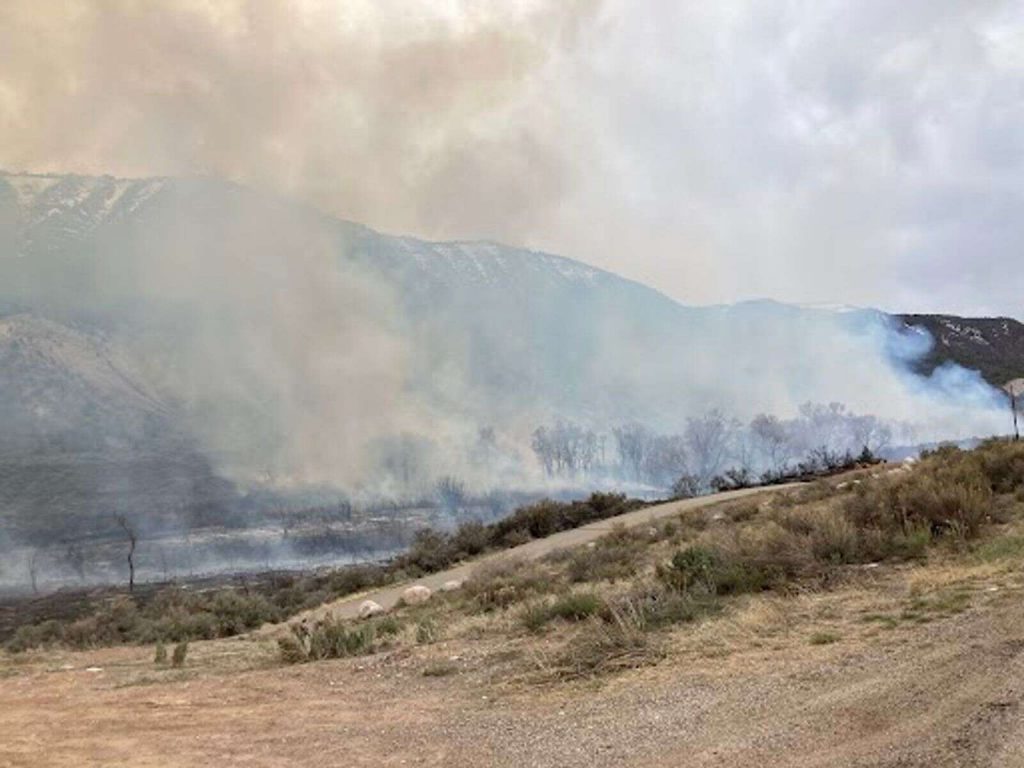 Duck Pond Fire in Gypsum prompts evacuation order, closes I-70 ...